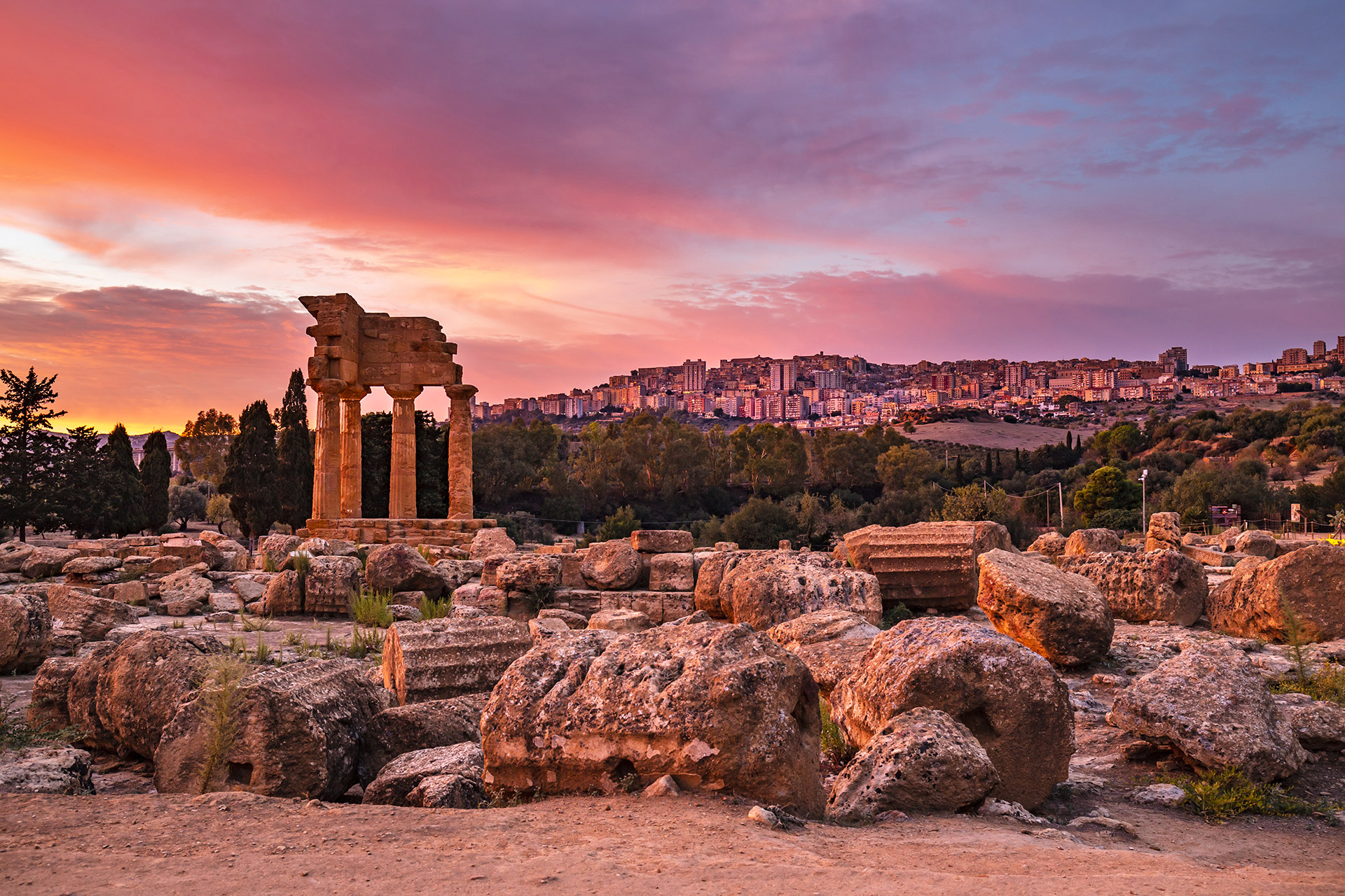 Turismo, ad Agrigento tassa di soggiorno - PayTourist®